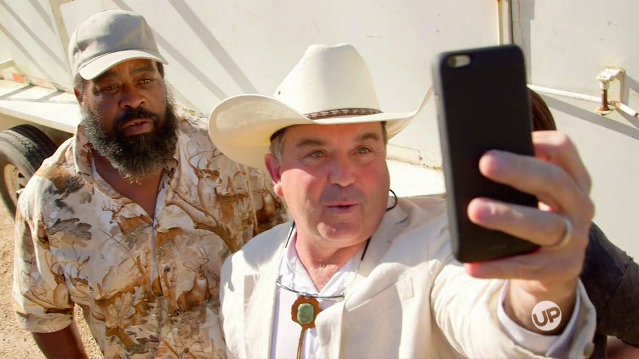 Small Town, Big Mayor Episode Recap – Getting The Mayor's Goat